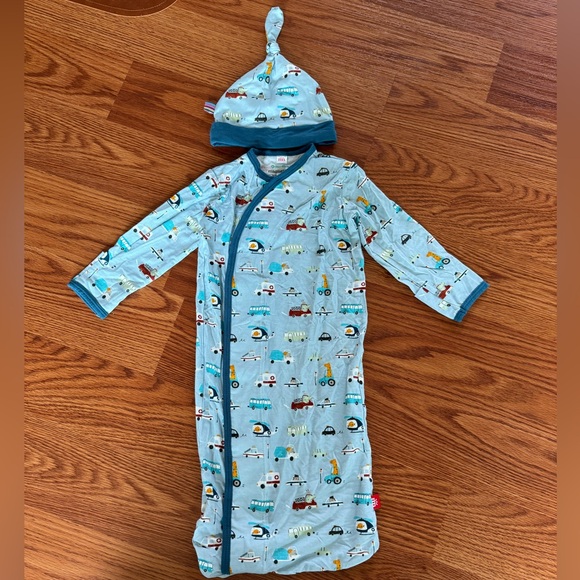 Magnetic Me | Pajamas | Magnetic Me Sleeper Gown Hat Set | Poshmark